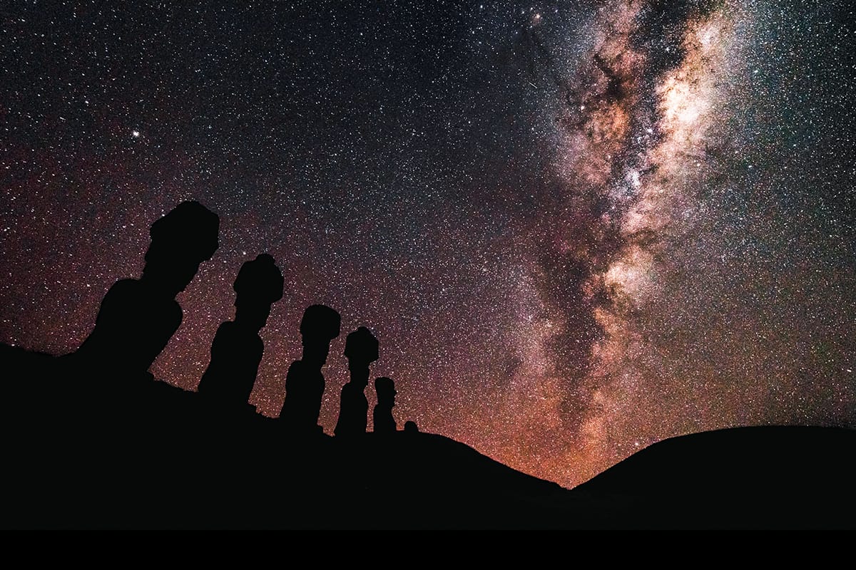 Al Borde de Lo Infinito - moeVarua Rapa Nui